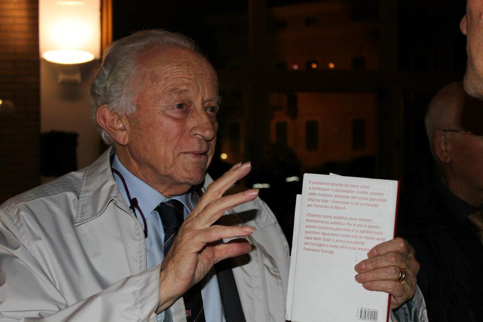 Ramponi: se la vicenda dei marò diventa politica, stiamo messi male ...