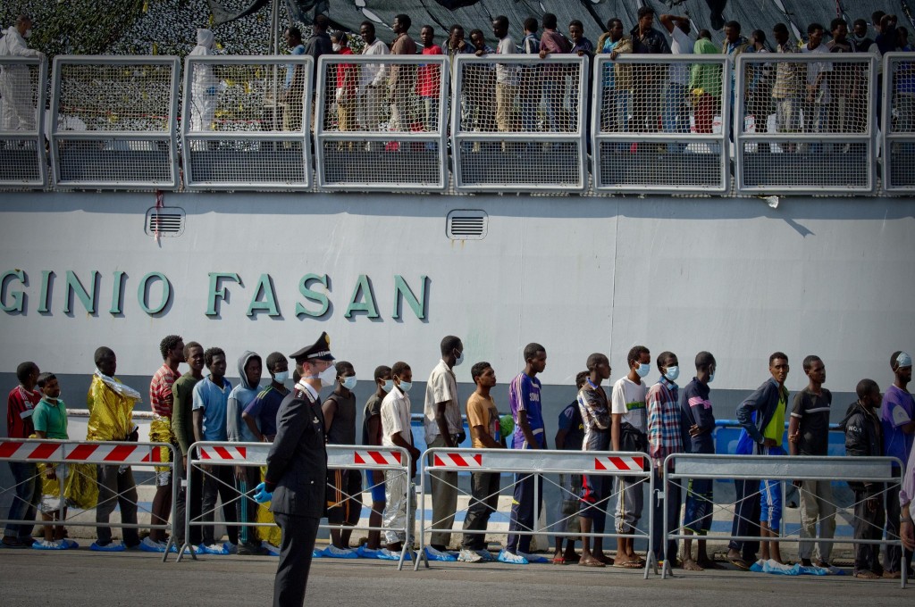 Immigrati: l'Italia è un colabrodo, in Spagna (e altrove) non si entra ...