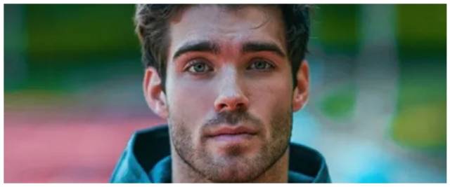 L'ultima follia dell'influencer Janis Danner: distrutta una statua di ...