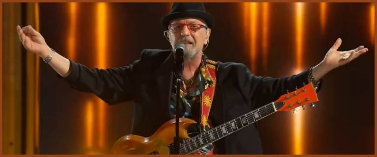 Sergio Caputo, l'omaggio ai 40 anni di "Un sabato italiano" con tre concerti a Roma, Milano e ...