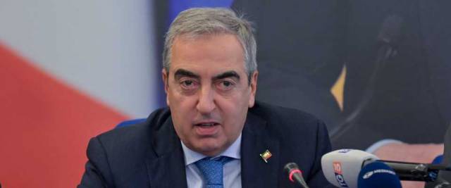 Gasparri: "Questo dossieraggio è cento volte la P2. E a De Benedetti ...