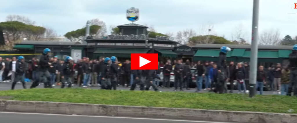 Derby Lazio-Roma, scontri tra tifosi a Ponte Milvio: assalti alla ...